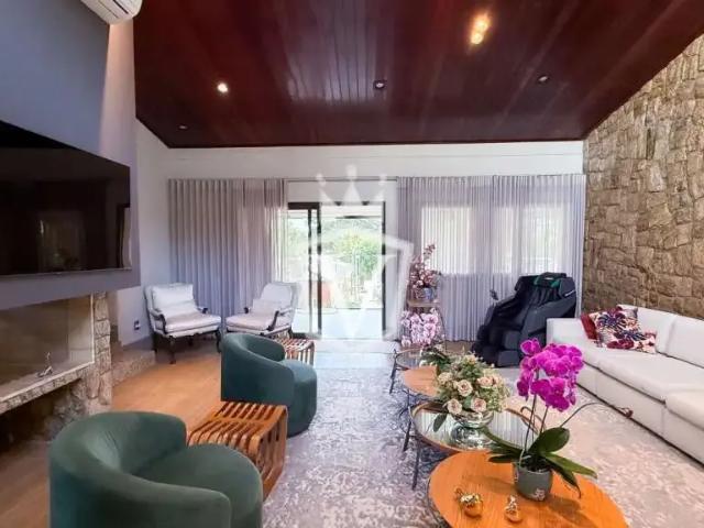 Casa / Sobrado em Condomínio para Venda em Jundiaí/SP Chácara Malota 4 Quartos