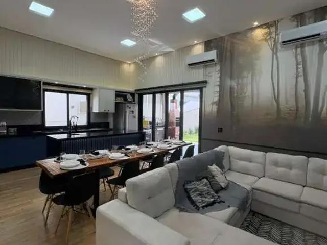 Casa / Sobrado em Condomínio para Venda em Jundiaí/SP Jardim Celeste 4 Quartos