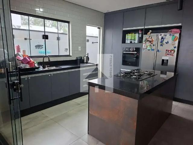 Casa / Sobrado em Condomínio para Venda em Jundiaí/SP Jardim Celeste 4 Quartos