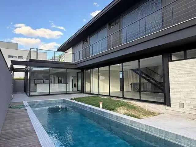 Casa / Sobrado em Condomínio para Venda em Jundiaí/SP Jardim das Samambaias 4 Quartos