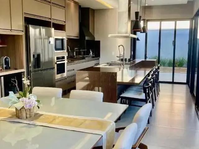 Casa / Sobrado em Condomínio para Venda em Jundiaí/SP Jardim Novo Mundo 3 Quartos