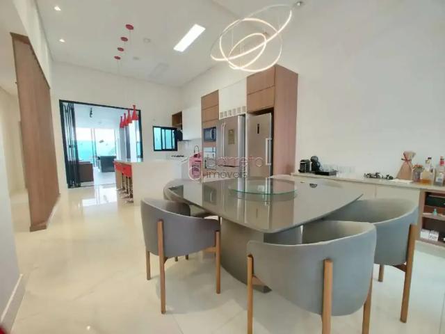 Casa / Sobrado em Condomínio para Venda em Jundiaí/SP Jardim Novo Mundo 3 Quartos