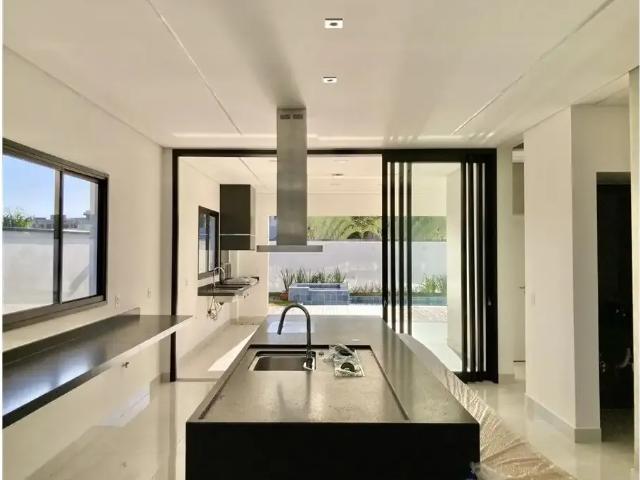 Casa / Sobrado em Condomínio para Venda em Jundiaí/SP Jardim Novo Mundo 3 Quartos