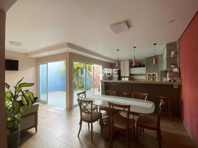 Casa / Sobrado em Condomínio para Venda em Jundiaí/SP Jardim Shangai 4 Quartos
