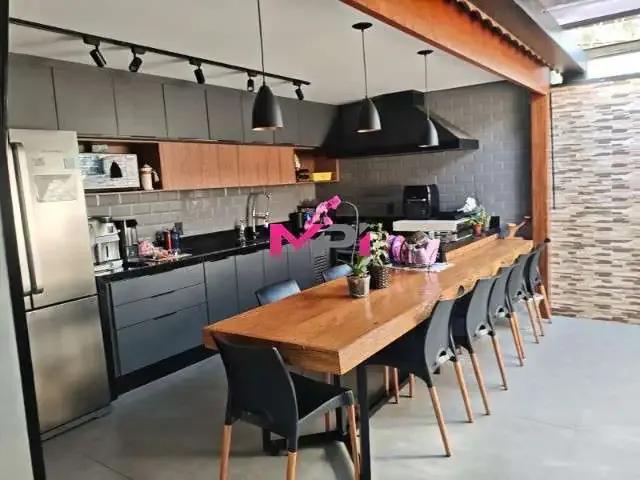 Casa / Sobrado em Condomínio para Venda em Jundiaí/SP Engordadouro 3 Quartos
