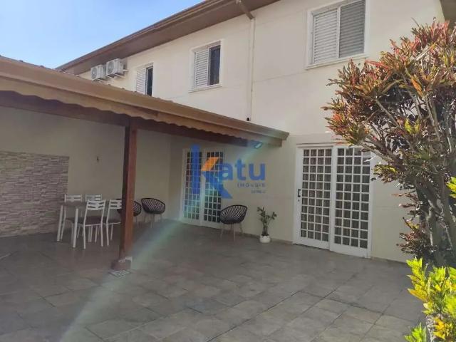Casa / Sobrado em Condomínio para Venda em Jundiaí/SP Jardim Shangai 3 Quartos