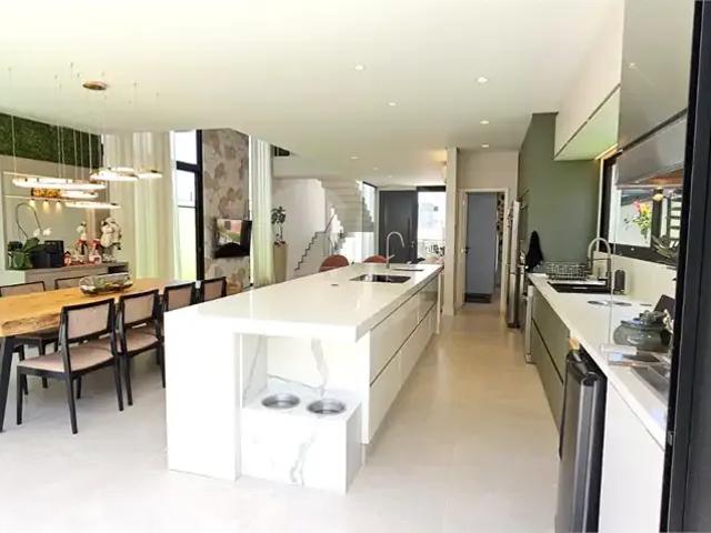 Casa / Sobrado em Condomínio para Venda em Jundiaí/SP Loteamento Ermida 4 Quartos