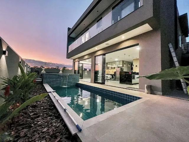 Casa / Sobrado em Condomínio para Venda em Jundiaí/SP Loteamento Residencial e Comercial Horto Florestal 4 Quartos
