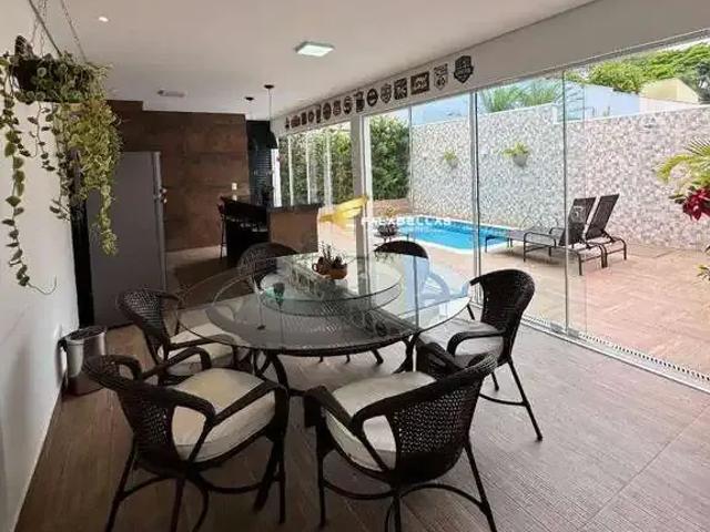 Casa / Sobrado em Condomínio para Venda em Jundiaí/SP Medeiros 4 Quartos