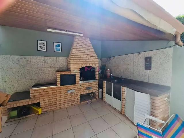 Casa / Sobrado em Condomínio para Venda em Jundiaí/SP Medeiros 4 Quartos