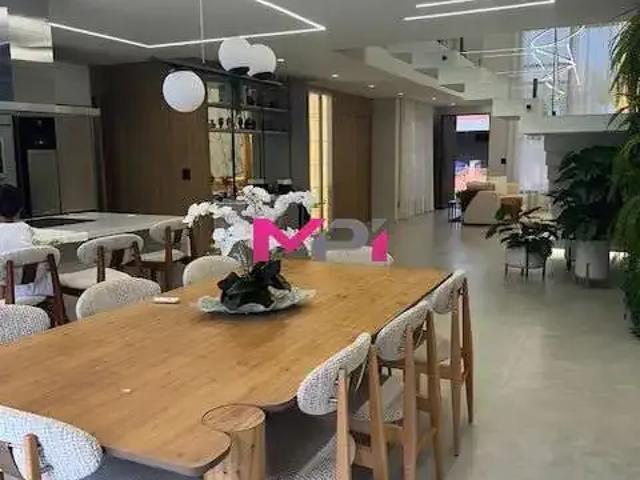 Casa / Sobrado em Condomínio para Venda em Jundiaí/SP Medeiros 4 Quartos