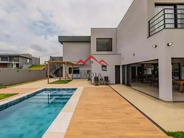 Casa / Sobrado em Condomínio para Venda em Jundiaí/SP Medeiros 5 Quartos