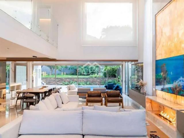 Casa / Sobrado em Condomínio para Venda em Jundiaí/SP Medeiros 3 Quartos