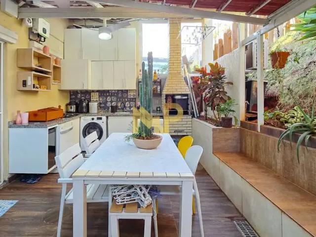 Casa / Sobrado em Condomínio para Venda em Jundiaí/SP Medeiros 3 Quartos