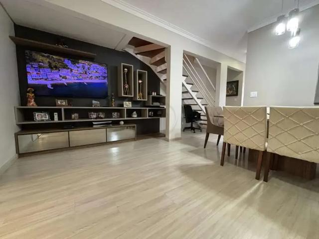 Casa / Sobrado em Condomínio para Venda em Jundiaí/SP Medeiros 3 Quartos