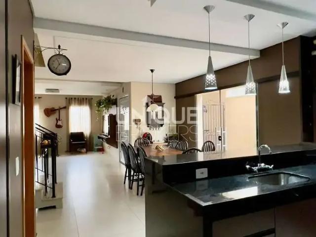 Casa / Sobrado em Condomínio para Venda em Jundiaí/SP Medeiros 3 Quartos