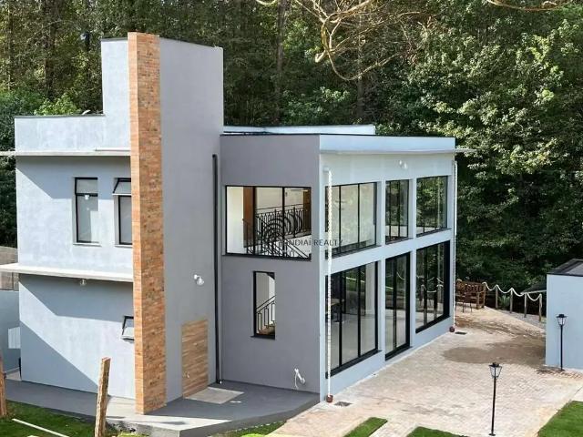 Casa / Sobrado em Condomínio para Venda em Jundiaí/SP Caxambu 4 Quartos