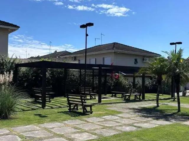 Casa / Sobrado em Condomínio para Venda em Jacareí/SP Vila Branca 3 Quartos