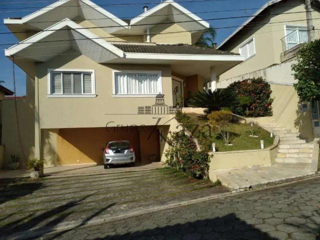Casa / Sobrado em Condomínio para Venda em Jacareí/SP Vila Zezé 4 Quartos