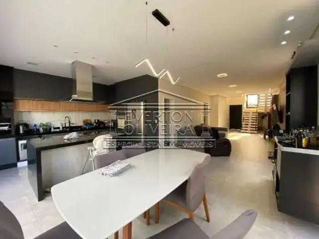 Casa / Sobrado em Condomínio para Venda em Jacareí/SP Condomínio Residencial Fogaça 3 Quartos