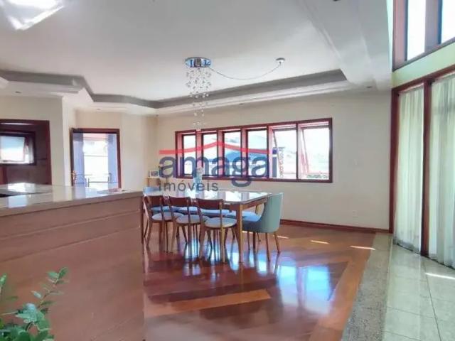 Casa / Sobrado em Condomínio para Venda em Jacareí/SP Jardim Coleginho 4 Quartos