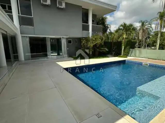 Casa / Sobrado em Condomínio para Venda em Jacareí/SP Jardim Califórnia 4 Quartos
