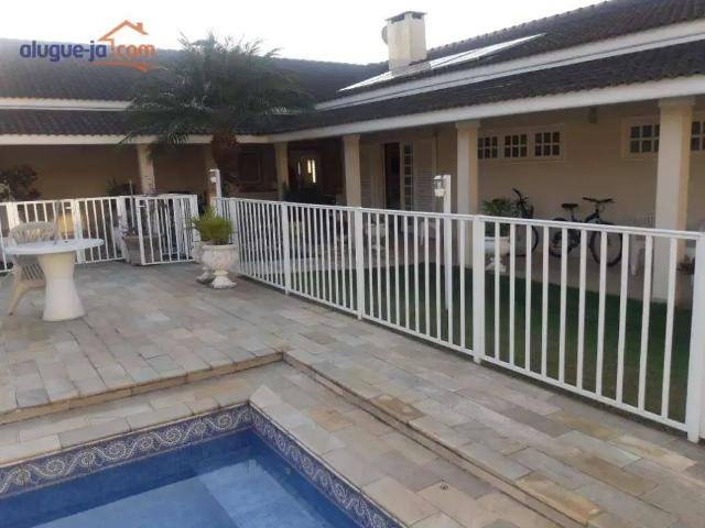 Casa / Sobrado em Condomínio para Venda em Jacareí/SP Jardim Califórnia 4 Quartos