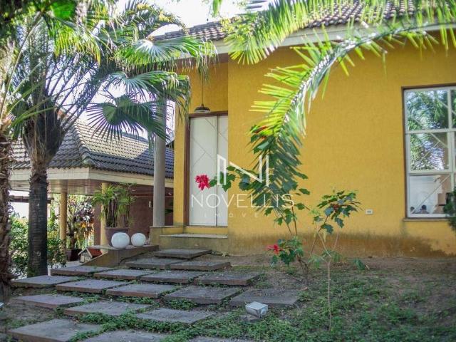 Casa / Sobrado em Condomínio para Venda em Jacareí/SP Jardim Califórnia 4 Quartos