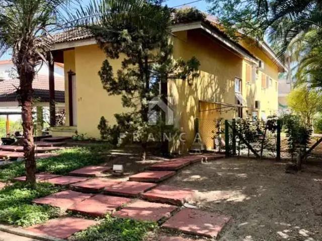 Casa / Sobrado em Condomínio para Venda em Jacareí/SP Jardim Califórnia 4 Quartos