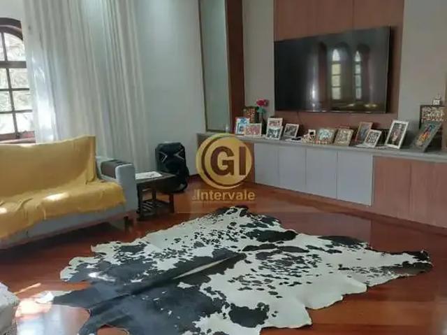 Casa / Sobrado em Condomínio para Venda em Jacareí/SP Jardim Califórnia 5 Quartos