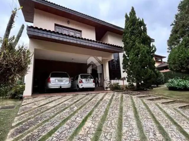 Casa / Sobrado em Condomínio para Venda em Jacareí/SP Jardim Califórnia 5 Quartos