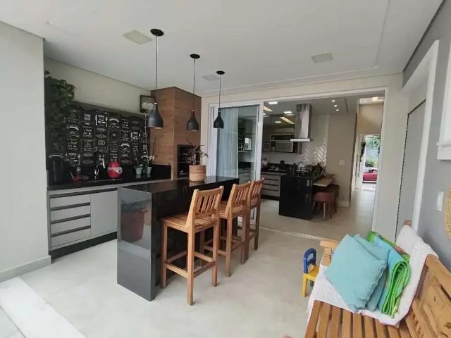 Casa / Sobrado em Condomínio para Venda em Jacareí/SP Jardim Califórnia 3 Quartos