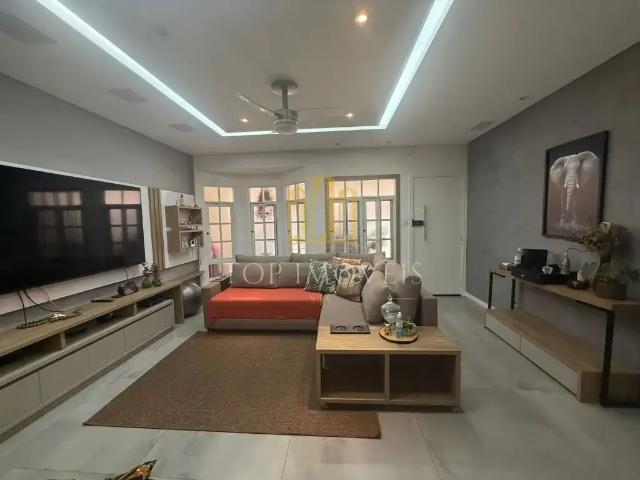 Casa / Sobrado em Condomínio para Venda em Jacareí/SP Jardim Califórnia 3 Quartos