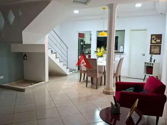 Casa / Sobrado em Condomínio para Venda em Jacareí/SP Jardim Califórnia 3 Quartos