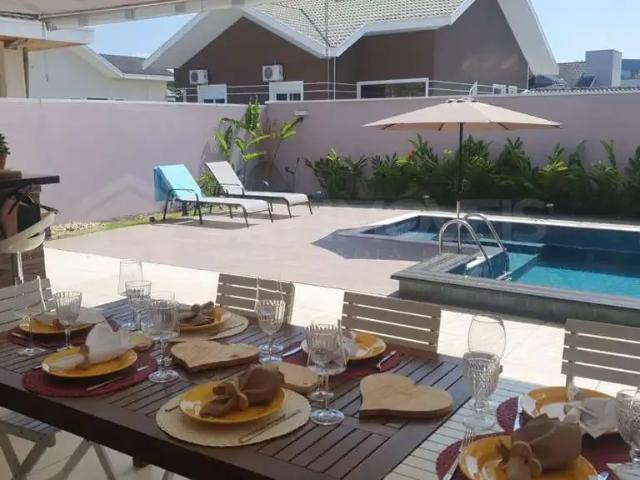 Casa / Sobrado em Condomínio para Venda em Jacareí/SP Jardim Altos de Santana II 4 Quartos