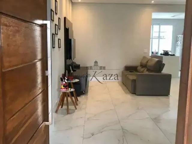 Casa / Sobrado em Condomínio para Venda em Jacareí/SP Jardim Jacinto 4 Quartos