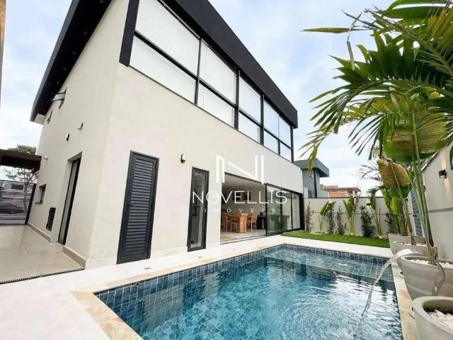 Casa / Sobrado em Condomínio para Venda em Jacareí/SP Jardim Jacinto 4 Quartos
