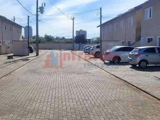 Casa / Sobrado em Condomínio para Venda em Jacareí/SP Jardim Jacinto 2 Quartos