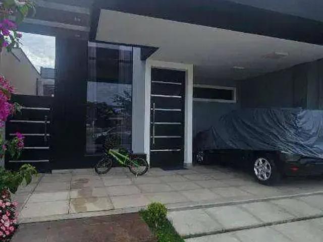 Casa / Sobrado em Condomínio para Venda em Jacareí/SP Jardim Jacinto 3 Quartos