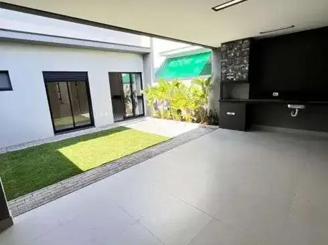 Casa / Sobrado em Condomínio para Venda em Jacareí/SP Jardim Jacinto 3 Quartos
