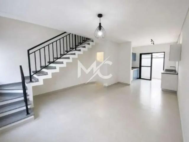 Casa / Sobrado em Condomínio para Venda em Jacareí/SP Jardim Santa Maria 3 Quartos