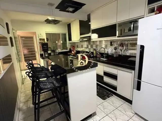 Casa / Sobrado em Condomínio para Venda em Jacareí/SP Jardim Paraíso 3 Quartos