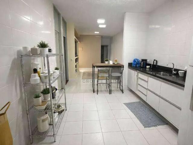Casa / Sobrado em Condomínio para Venda em Jacareí/SP Jardim Pereira do Amparo 3 Quartos