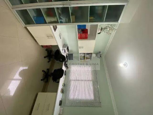 Casa / Sobrado em Condomínio para Venda em Jacareí/SP Jardim Primavera 4 Quartos