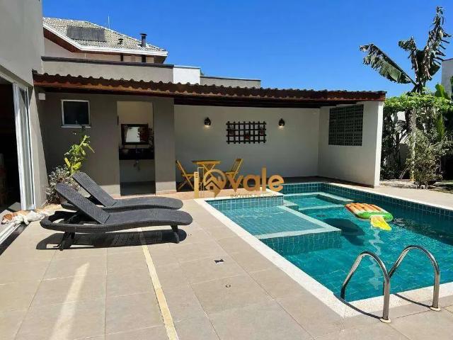 Casa / Sobrado em Condomínio para Venda em Jacareí/SP Loteamento Villa Branca 4 Quartos