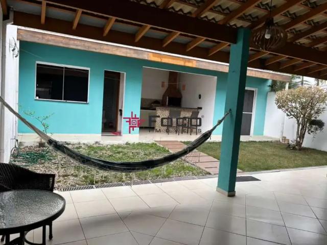 Casa / Sobrado em Condomínio para Venda em Jacareí/SP Loteamento Villa Branca 4 Quartos