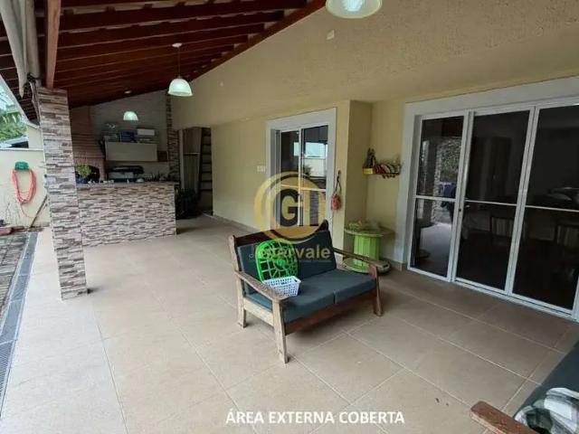 Casa / Sobrado em Condomínio para Venda em Jacareí/SP Loteamento Villa Branca 4 Quartos