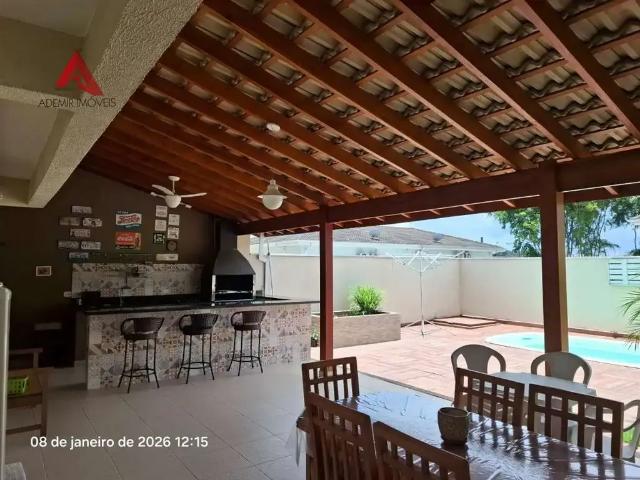 Casa / Sobrado em Condomínio para Venda em Jacareí/SP Loteamento Villa Branca 4 Quartos