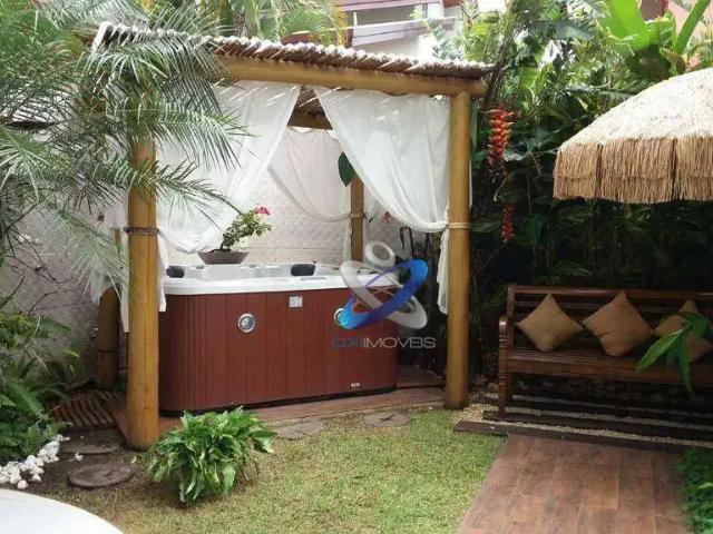 Casa / Sobrado em Condomínio para Venda em Jacareí/SP Loteamento Villa Branca 4 Quartos