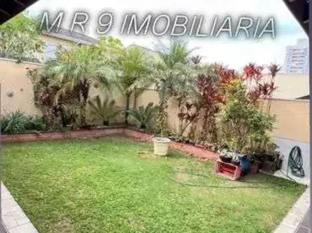 Casa / Sobrado em Condomínio para Venda em Jacareí/SP Loteamento Villa Branca 5 Quartos